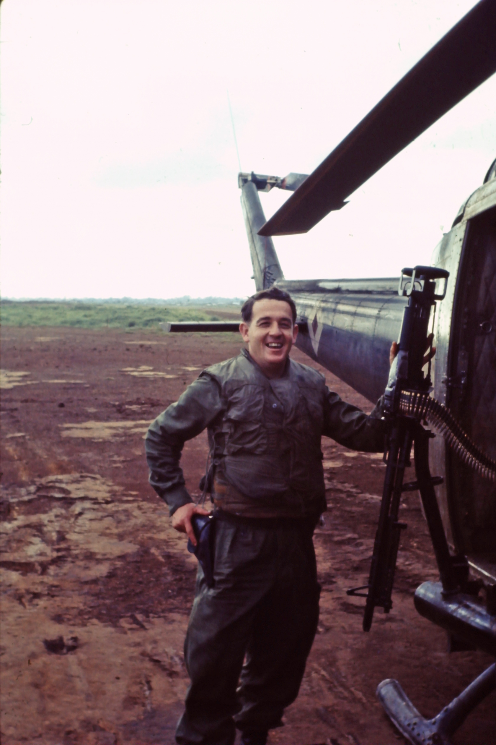 Captain Robert Ray MBE RAN Retd – The Naval Officers Association of ...